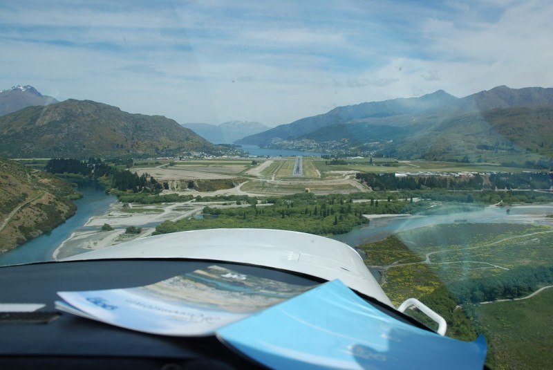 Flight to Queenstown and TeAnau – Part 1